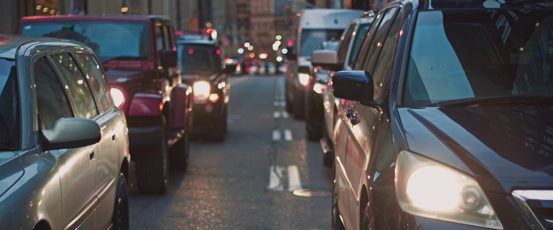 Maintaining Proper Following Distance: How to Pass Your Driving Test ...